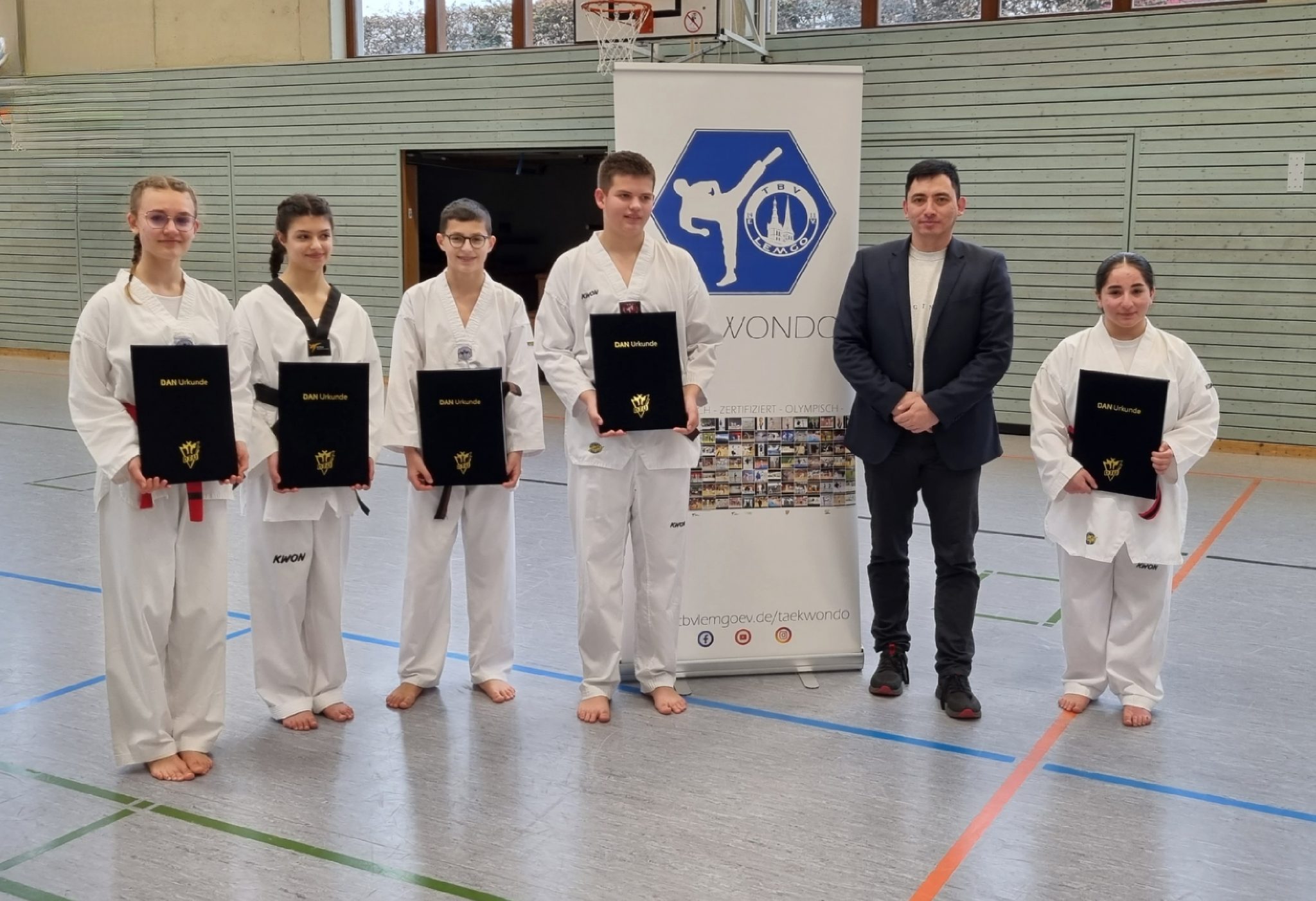 Fünf junge Taekwondo Meister und drei Altersrekorde beim TBV Lemgo ...