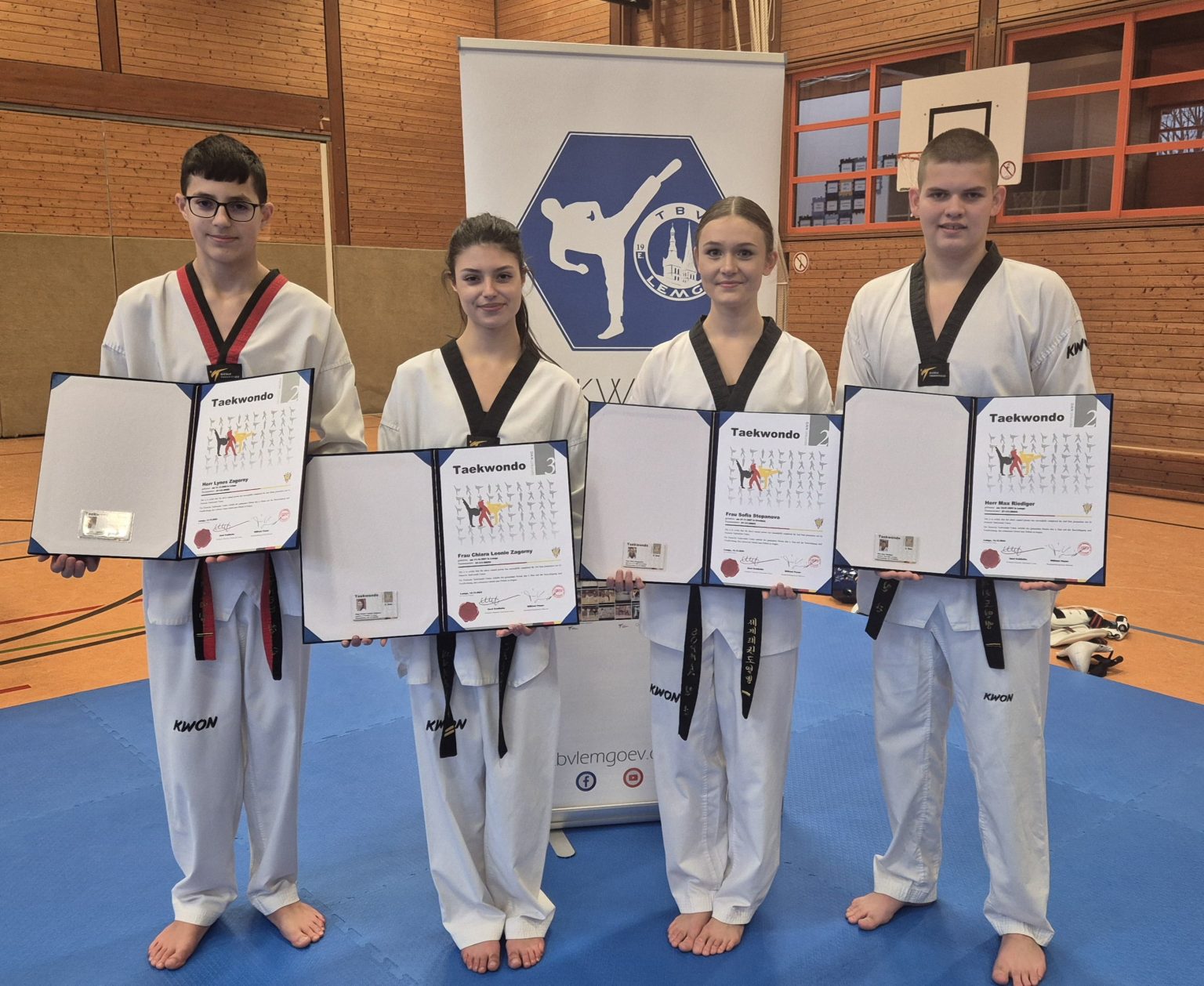 Taekwondo-Prüfungstage und Altersrekorde bei der schwarzgurt Prüfung in ...