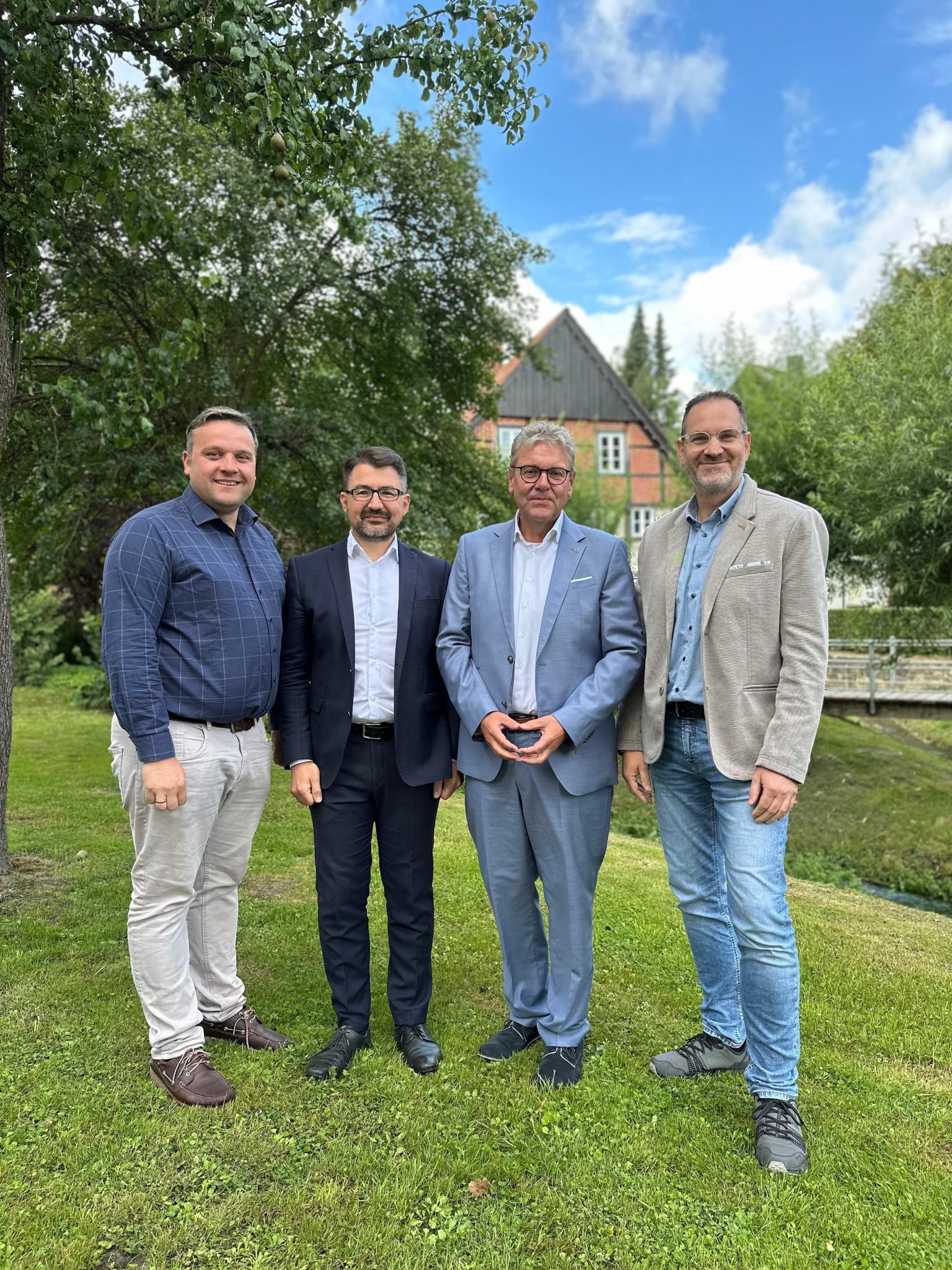 FDP-Lippe unterstützt CDU-Landratskandidaten Meinolf Haase. Meinolf ...